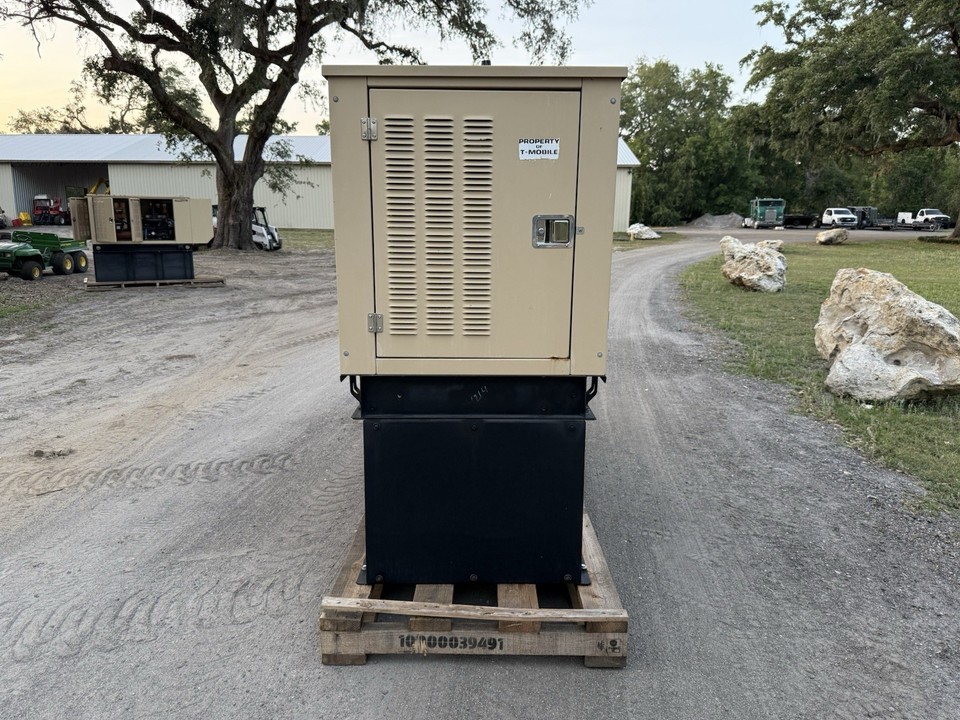 GENERAC 20KW DIESEL GENERATOR WITH FUEL TANK BUILT IN - SINGLE PHASE ...