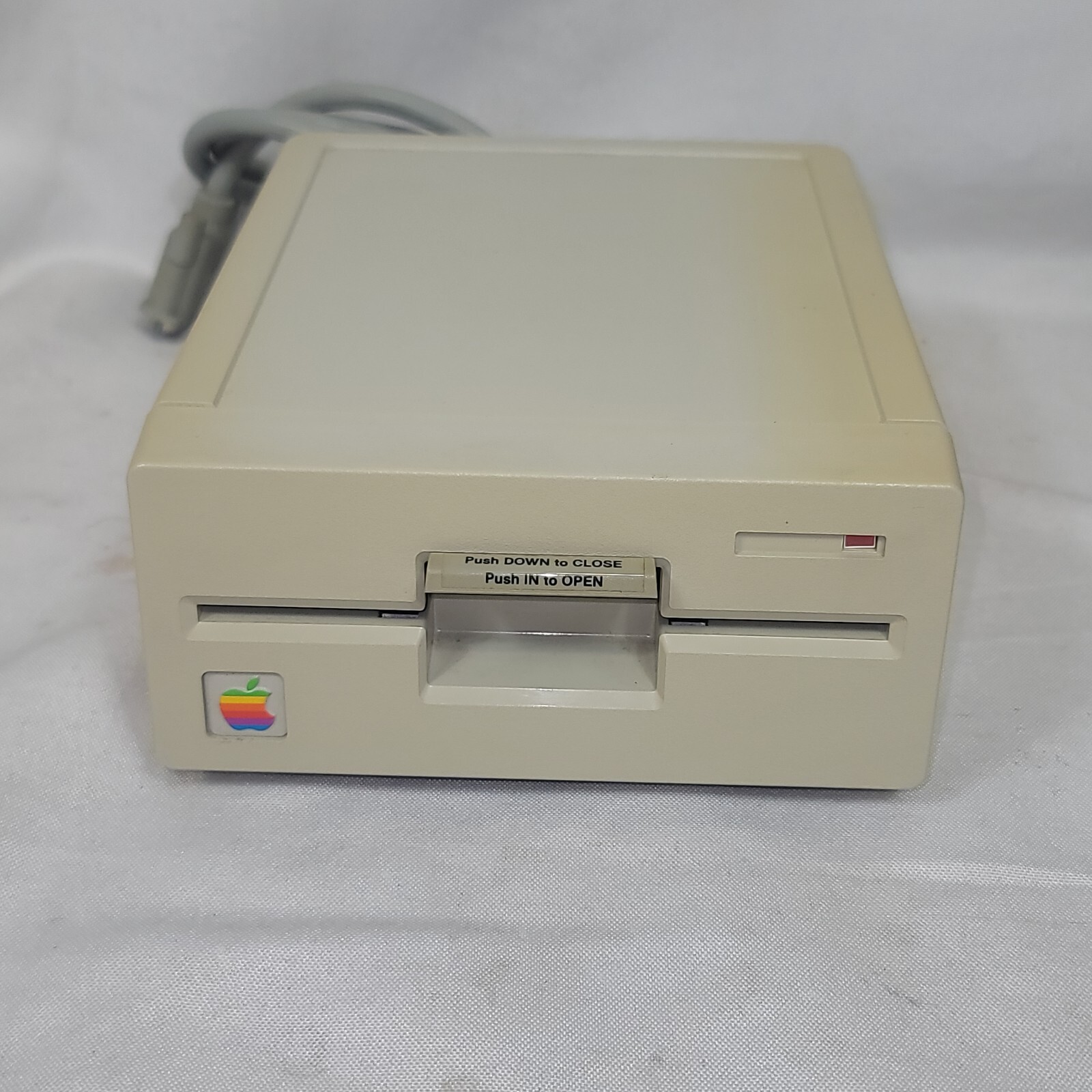 Vintage Apple 5.25 Disk Drive External Floppy A9M0107 II II+ IIc IIe ...