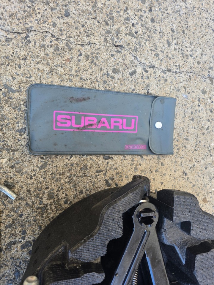 Subaru Forester SH 08 - 12 Factory Spare Wheel Brace Tow Tool Kit Jack ...