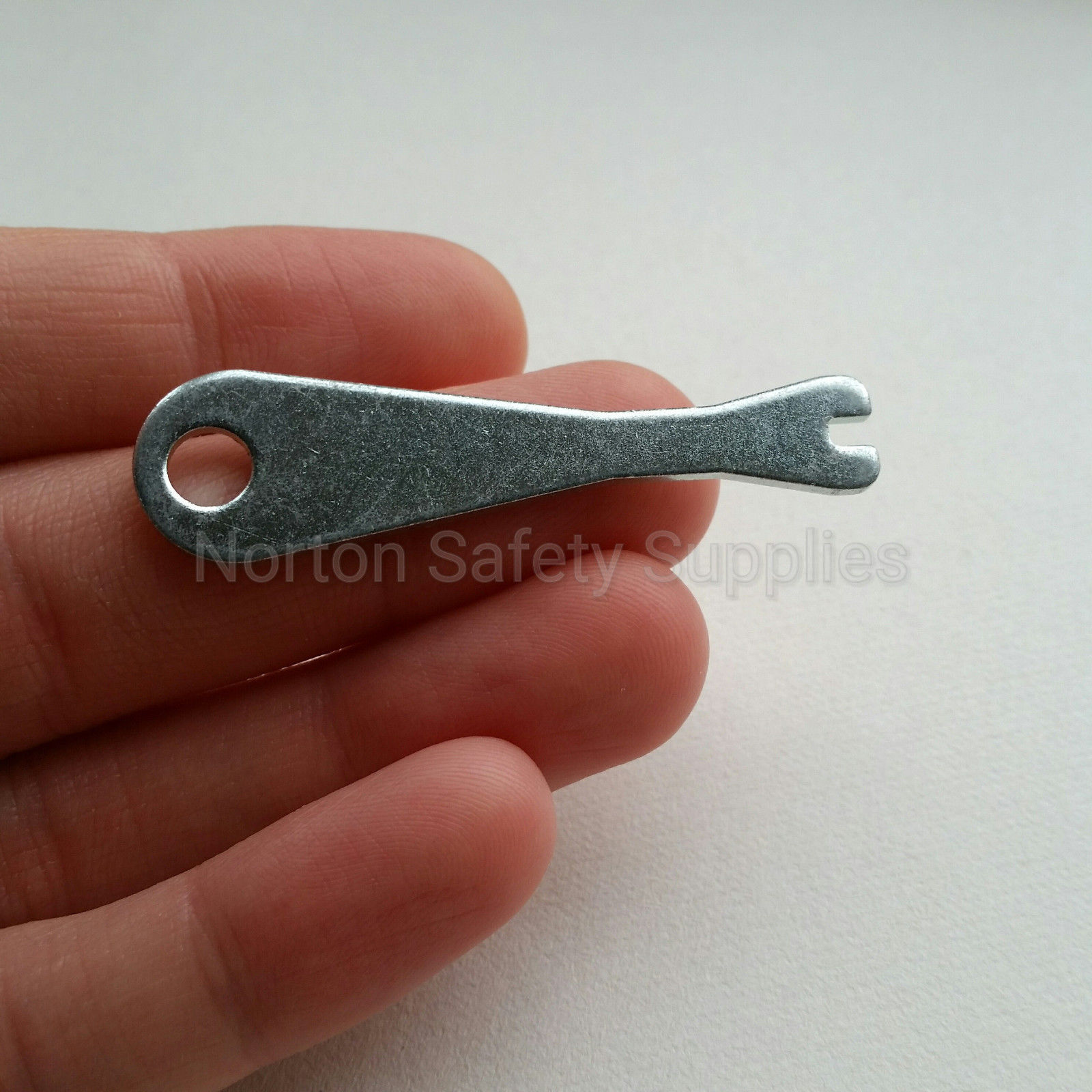 Legrand Synergy - Replacement Test Key for Emergency Lighting Key ...