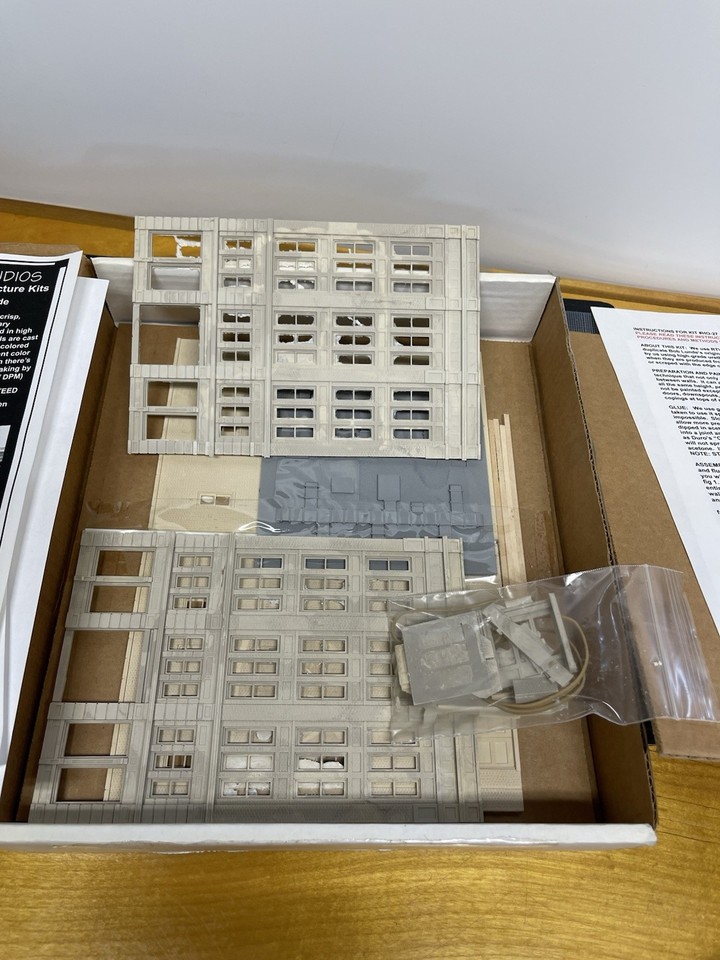 Lunde Studios The Bon Ton HO-27 Scale Model Kit NIB | eBay