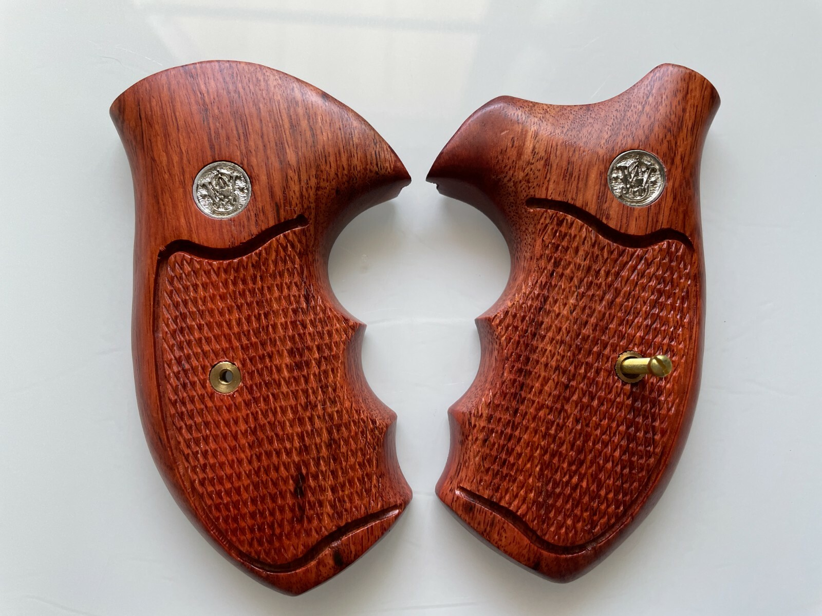 Gorgeous Hardwood Grip For S&W, K/L Frame Round Butt Revolver Closed ...