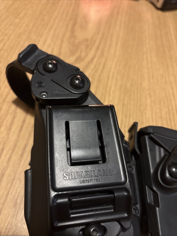 Safariland Taser 7 Holster 7520-464 for Right In Good Condition | eBay