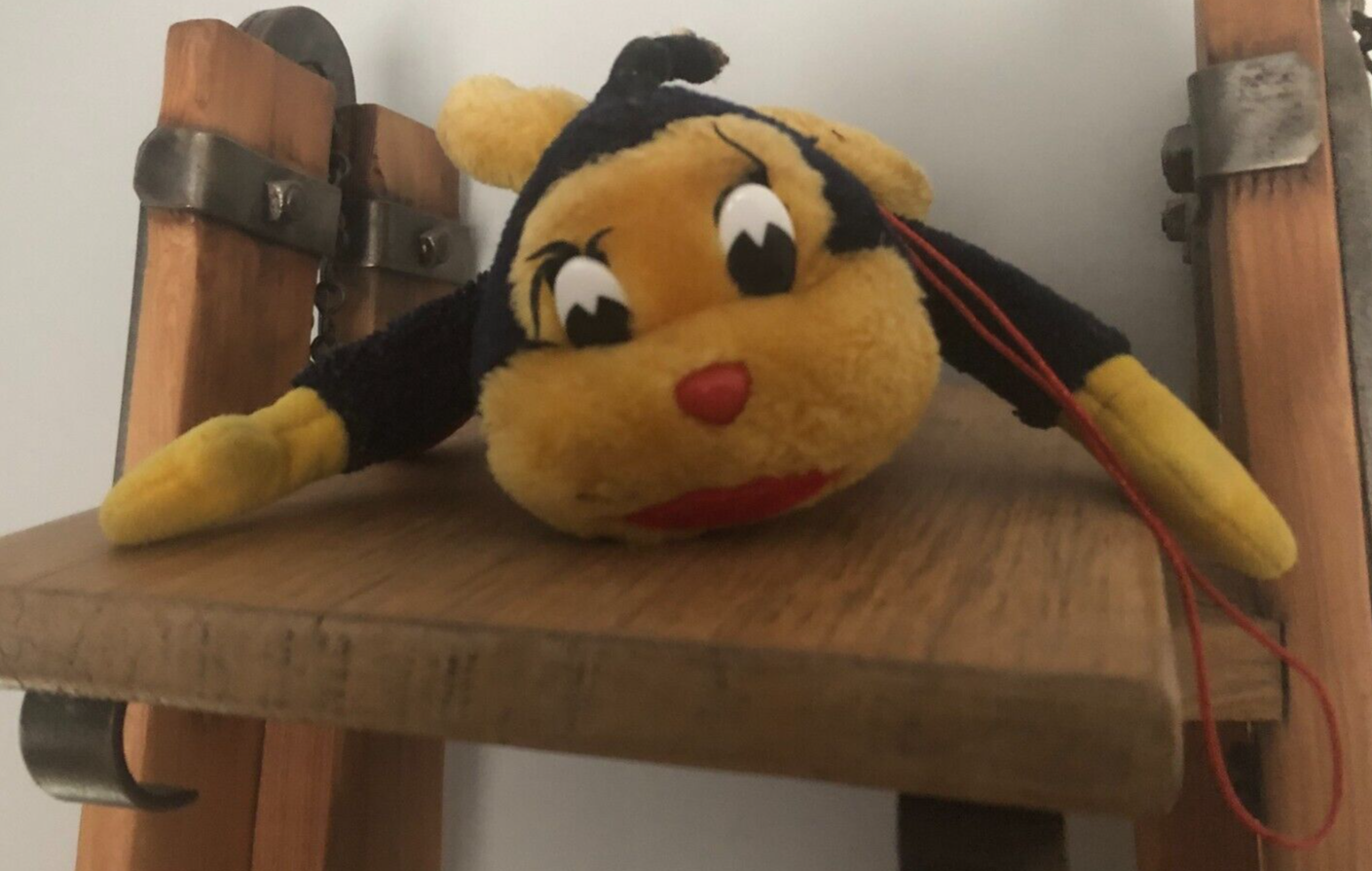 ROMPER ROOM Australia - MR DO BEE Plush Vintage 23x10CM Crib or ...