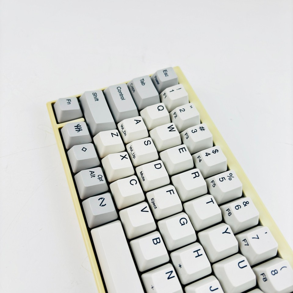 Happy Hacking PFU HHKB Professional JP PD-KB420W Wired Topre Mechanical ...