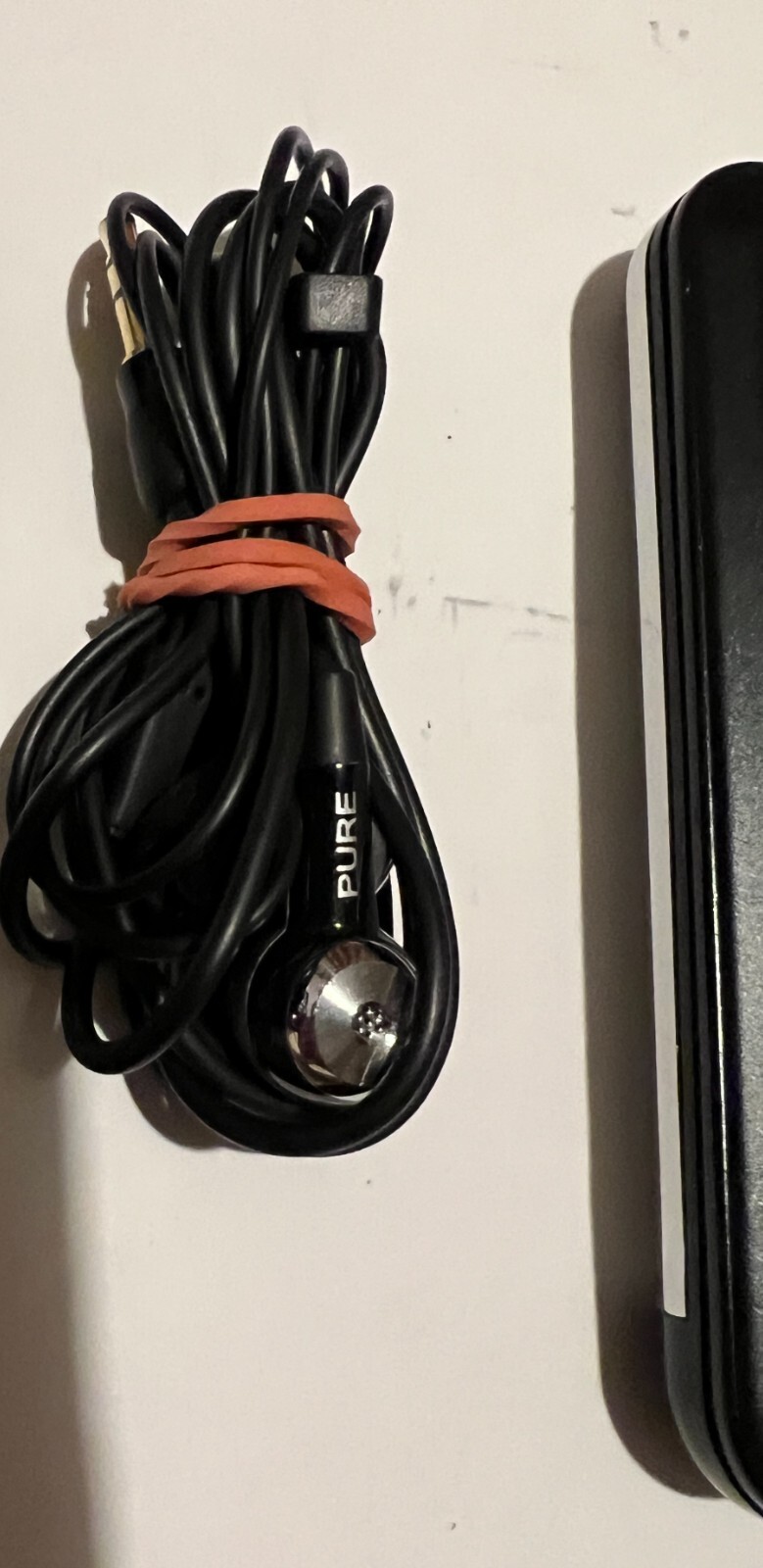 Pure Move 2500 Black DAB/FM Pocket Radio Pure Earphone + Good Condition ...