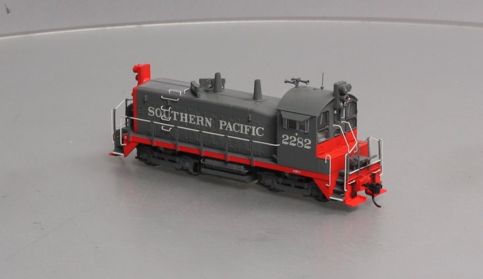 Walthers 920-48514 HO SP EMD SW1200 Diesel Locomotive - Standard DC ...