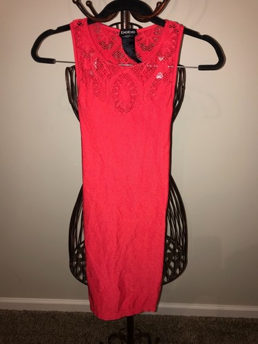 BEBE WOMEN'S FORM FITTING RED DRESS WITH LACE TOP AND DIAMOND CUT BACK ...