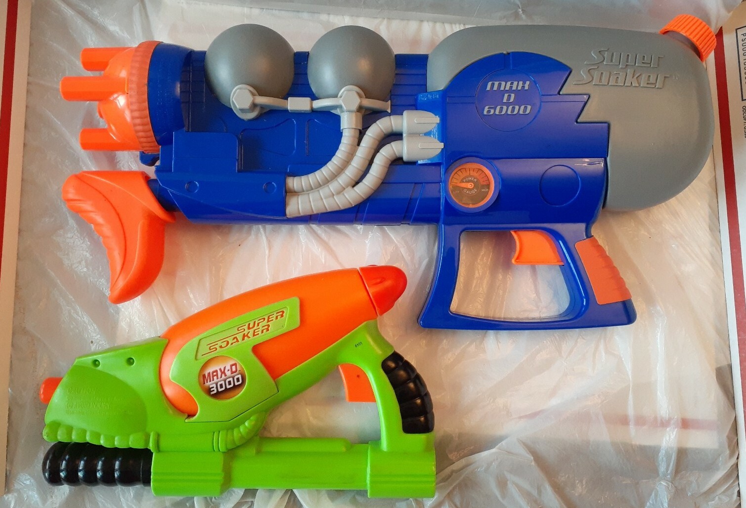 VINTAGE LARAMI SUPER SOAKER MAX-D 6000 WITH PRESSURE GAUGE & MAX-D 3000 ...