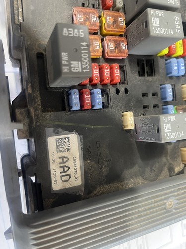 10-13 Chevrolet Silverado Fuse Box OEM 25941370 Module 660-29C1 new ...