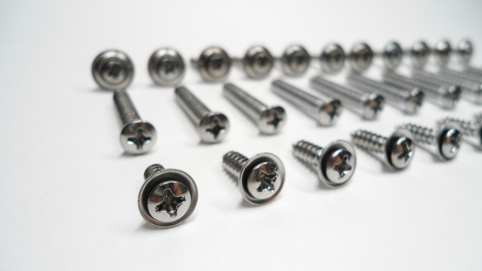 NEW SET OF 66 CHROME RESTORATION SCREWS FOR OLD SCHOOL/CLASSIC VEHICLES ...