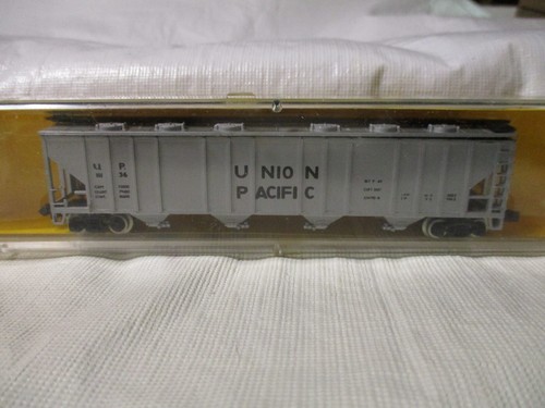 AHM MiniTrains 4446 Union Pacific 4 Bay Hopper Rd# UP 11136 N Scale | eBay