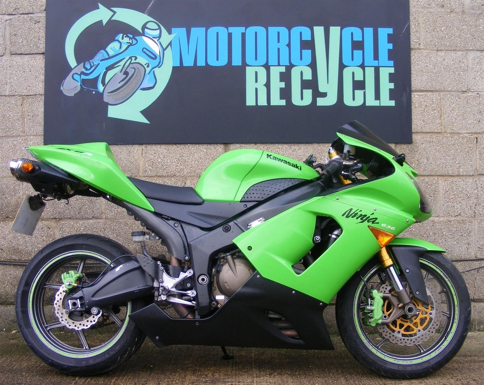 Kawasaki ZX6R 636 Panel Left Fairing 2005 2006 C6F C1H C2H ZX636 B208 ...