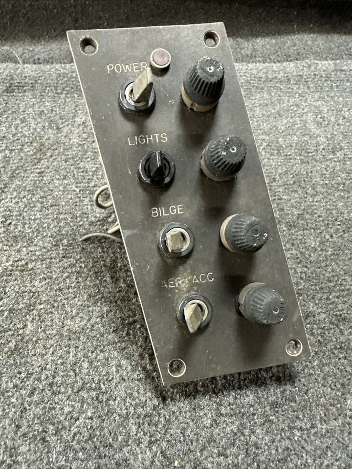 Procraft Astro Bass Boat Dash Main Power Light Bilge Aerator Fuse ...