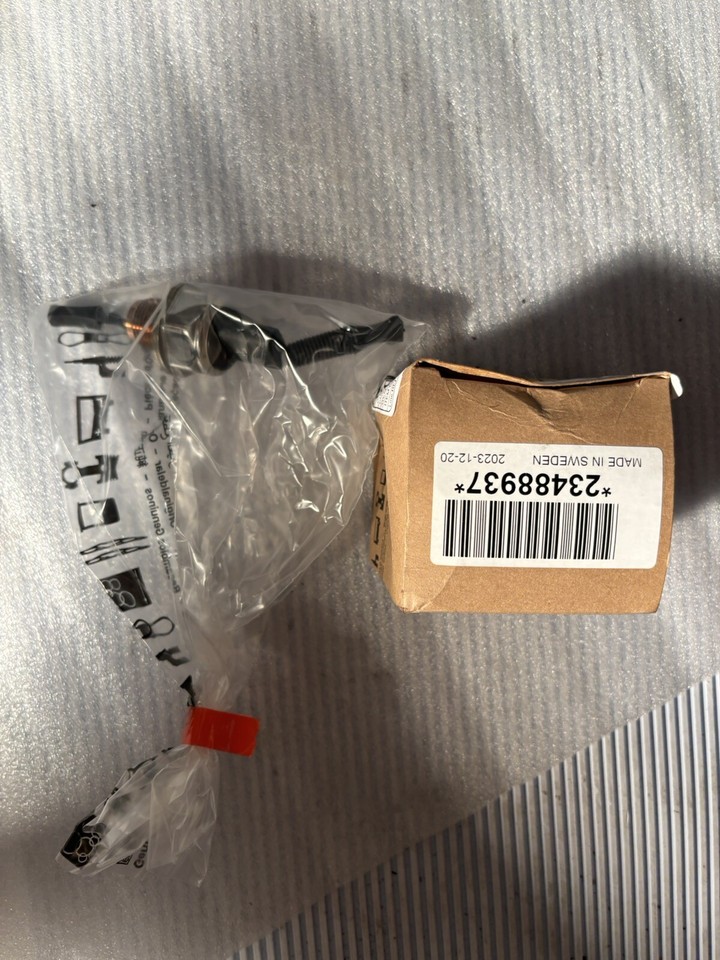 OEM MACK/VOLVO FUEL PRESSURE SENSOR P/N 23488937 | eBay