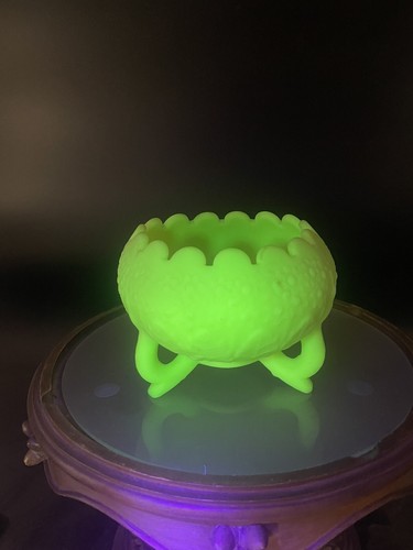 Vintage Fenton Uranium Custard Glass Three Footed 5” Bowl VG | eBay