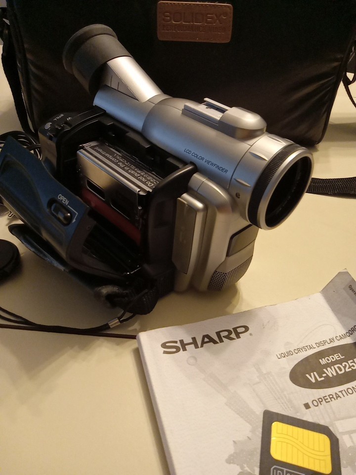 Sharp VL-WD255U MiniDv 780x Digital Zoom Camcorder w/ 26x Optical Zoom ...