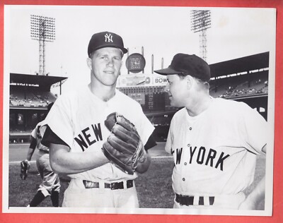 1962 YANKEES TONY KUBEK + RALPH HOUK 7 X 9 GLOSSY PHOTO | eBay
