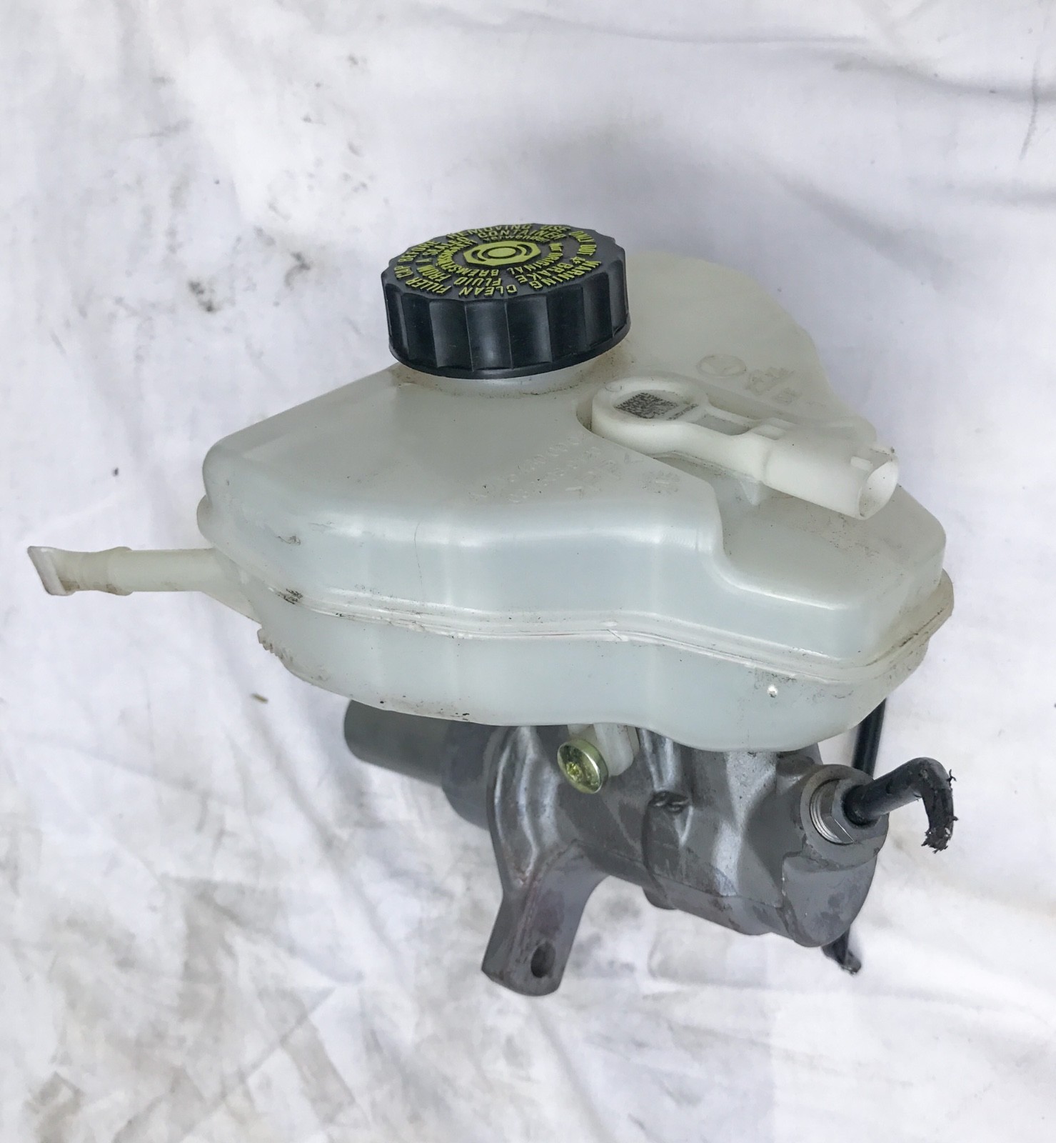 genuine W205 C63s AMG brake fluid reservoir and master cylinder ...
