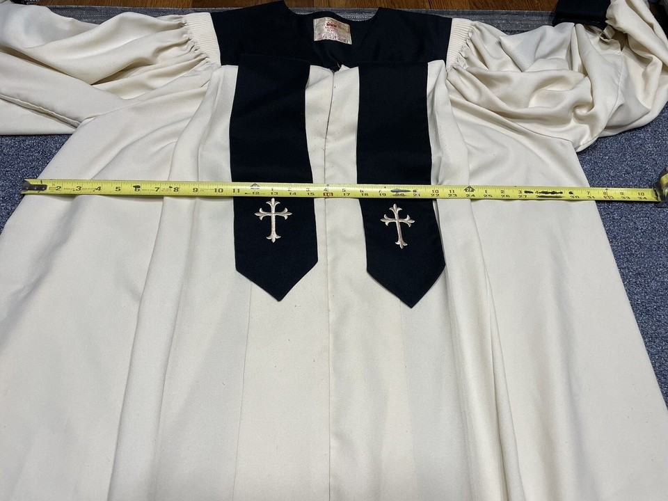 Murphy Robes Clergy Priest Costume Cross Embroidered Accent Robe ...