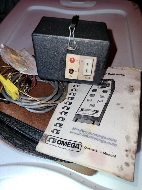 OMEGA Cl-477 Handheld Precision Temperature Calibrator Indicator ...
