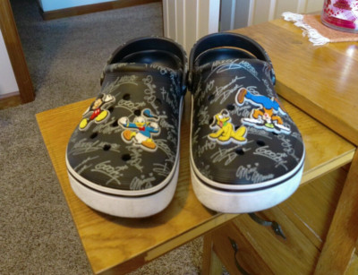 Disney Black Mickey Mouse/ Goofy/ Pluto Unisex Crocs Mens 6/ Women 8 | eBay