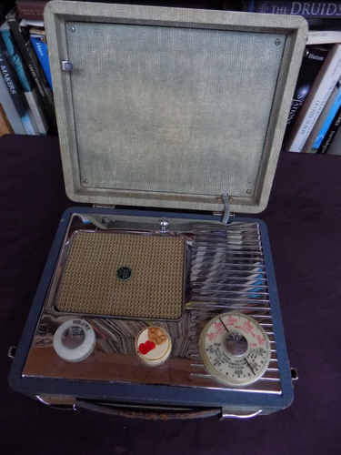 VINTAGE RETRO PYE P114BQ JEWEL CASE PORTABLE VALVE RADIO | eBay