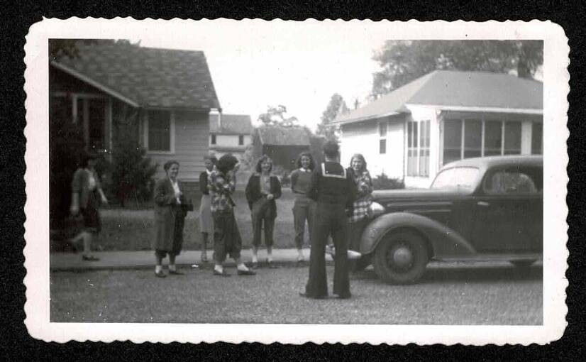 SAILOR BACK 2 CAMERA w/GROUP OF WOMEN CAR STREET WW2 ERA OLD/VINTAGE ...