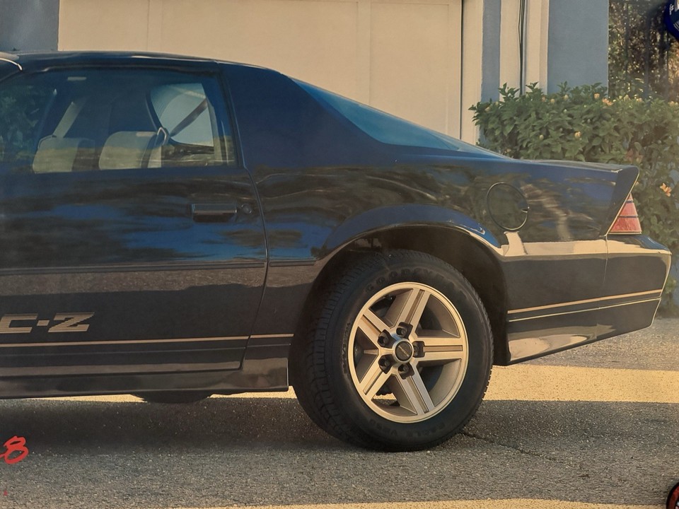🔥1986 Chevrolet Camaro Z28 IROC-Z POSTER 26X74 Inch - HUGE 🔥 | eBay