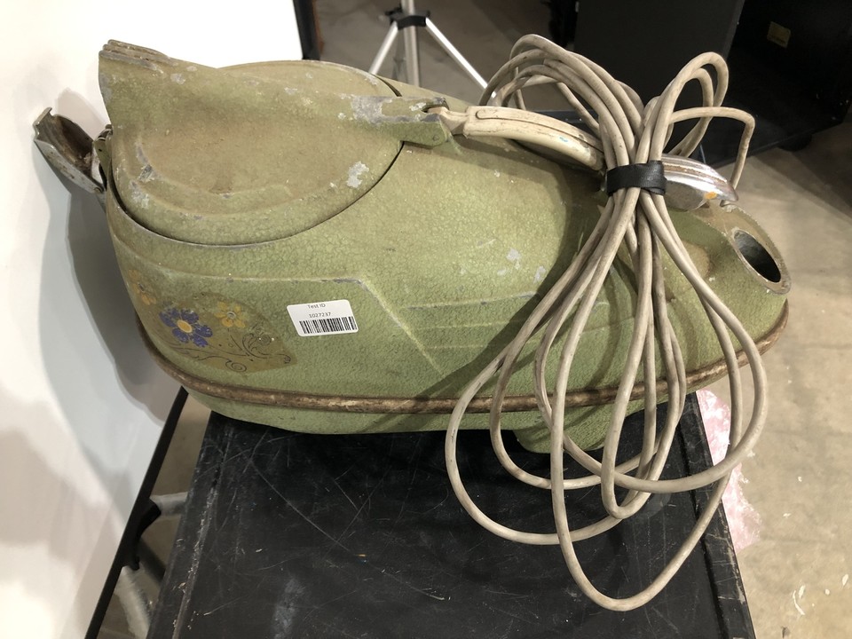 Vintage Interstate Engineering Vacuum Cleaner Compact C-8 1950s Retro ...