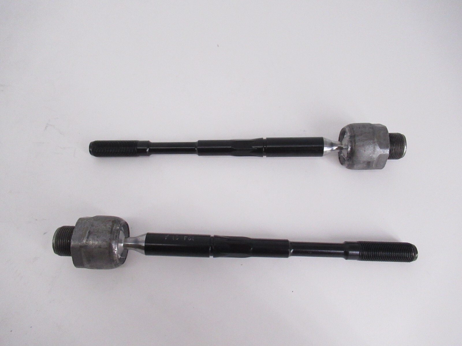 2017-2019 Nissan Titan Inner Tie Rod End | 48521-EZ40B | OEM | Right ...