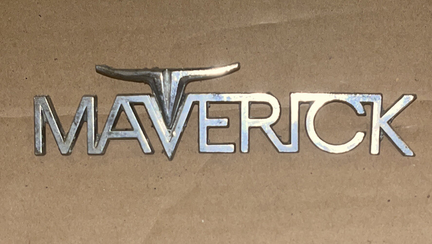 Vintage 1970-1975 FORD MAVERICK EMBLEM NAMEPLATE D0DB-16098-B 70 71 72 ...