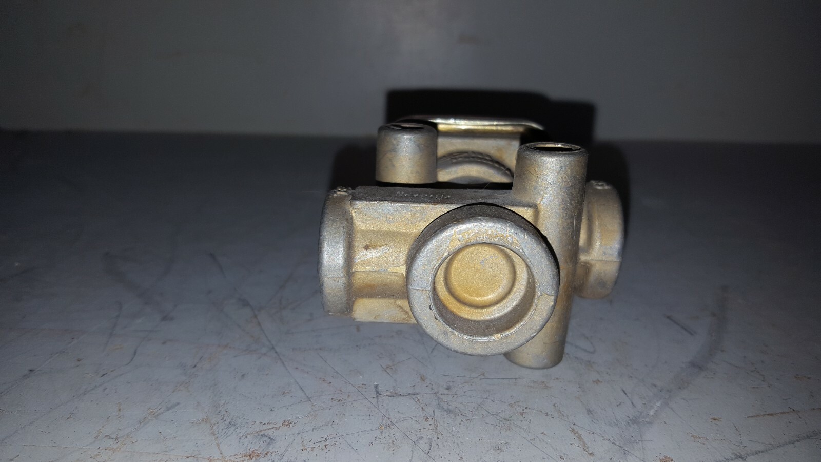 Bendix+T-290548-B+Air+Manifold+NOS for sale online | eBay