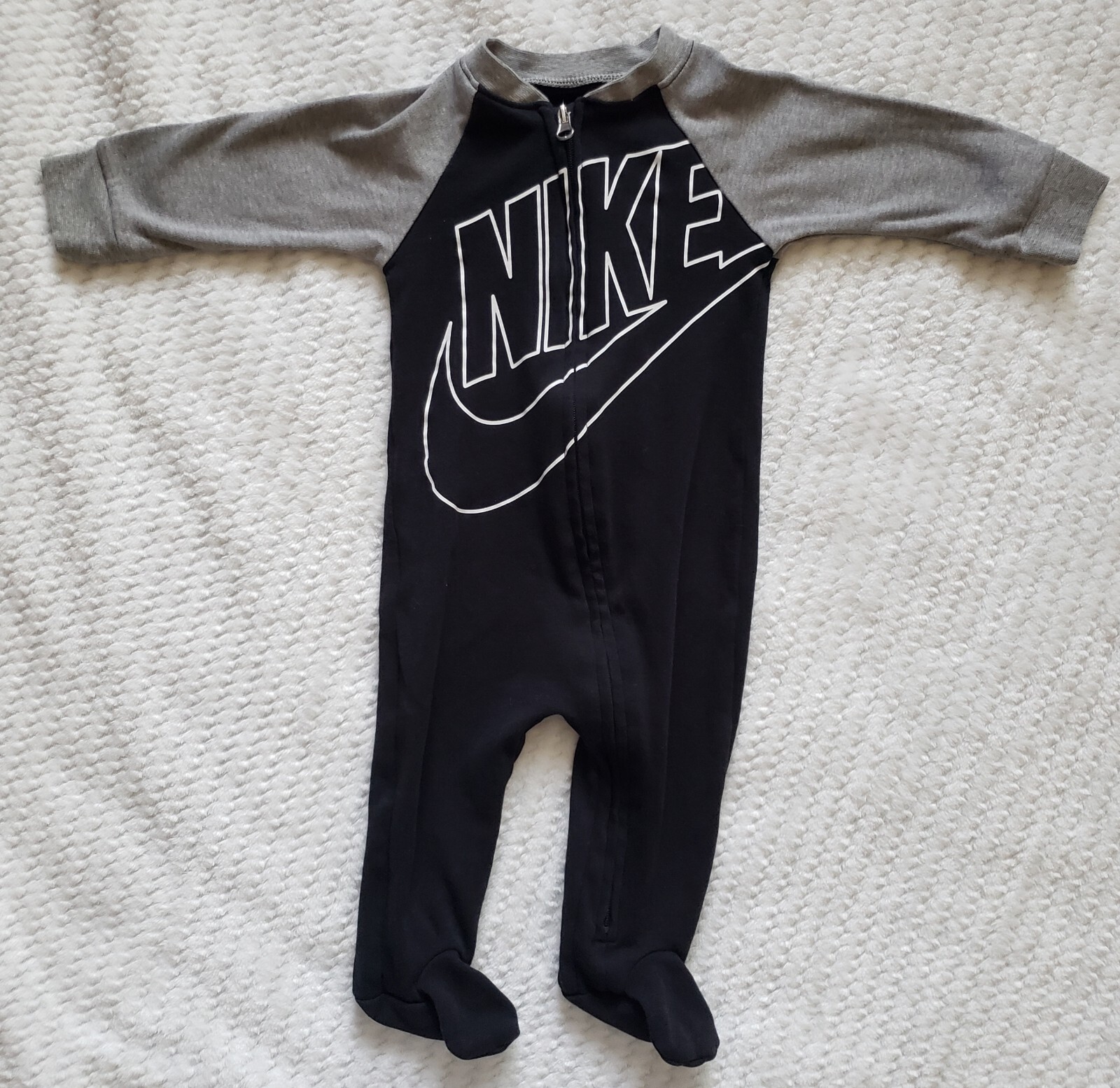 Nike Baby Zip Up Jumpsuit black/grey hooded set Size 6 Months | eBay