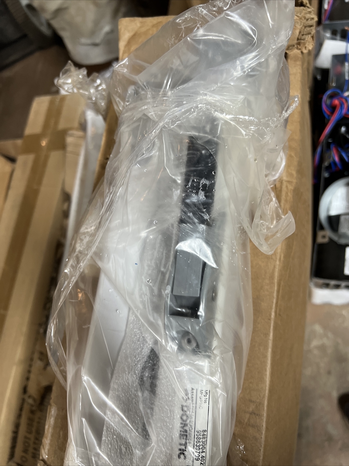 Dometic Short White Universal Awning Hardware 8300 & 8500 Awnings ...