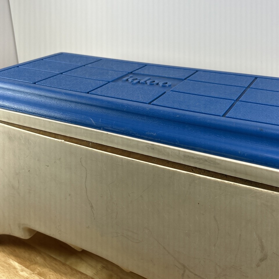 IGLOO KOOL REST Blue 1980’s Console Cooler 2 Cup Holder Ice Chest 22 ...