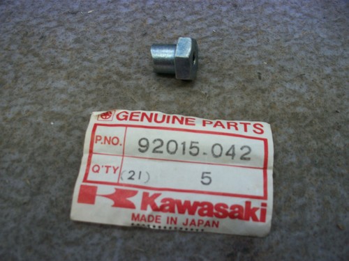 Kawasaki Moto Frein Canne Ajusteur Écrou Neuf OEM 92015-042 | eBay