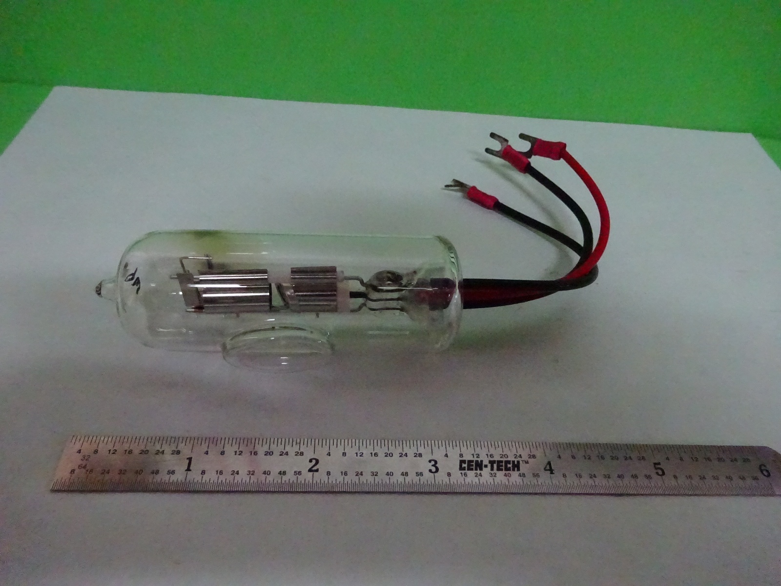 ONE MICROSCOPE LAMP BULB DEUTERIUM SPECTRAL ULTRAVIOLET UV AS IS BIN#V9 ...