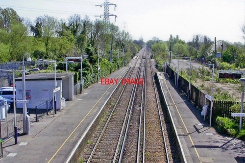 PHOTO WRAYSBURY RAILWAY STATION 2007 VIEW SE TOWARDS STAINES RICHMOND ...