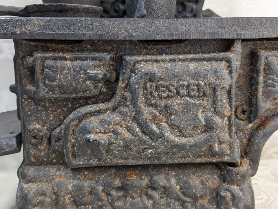 Vintage Crescent Cast Iron Oven Stove Pots Pans Salesman Sample Large ...