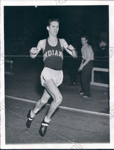 1942 Big Ten Indoor Track Meet Earl Mitchell of Indiana wins Two Mile ...