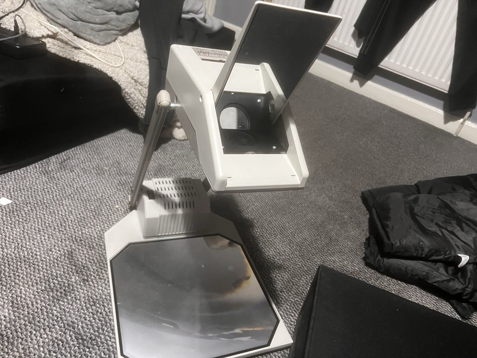 Vega Portable Folding OHP Overhead Projector 250W Twin Lamp 250W SAVA ...