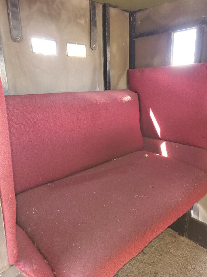 Authentic Amish Carriage / Buggy Black, Foot Brake Amish Horse Drawn ...