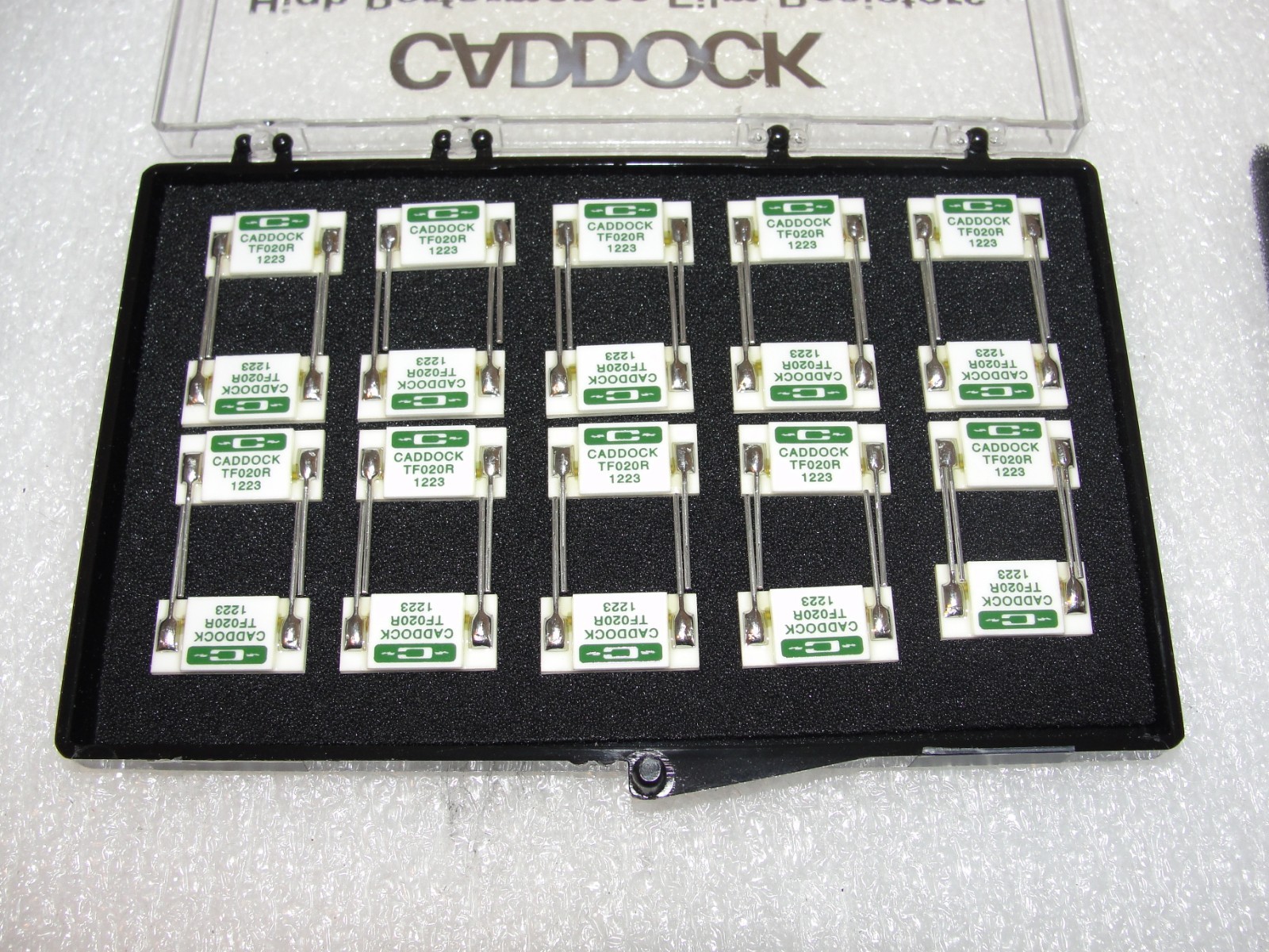 Caddock Electronics High Performance Film Resistors TF020R-3.00K-0.01% ...