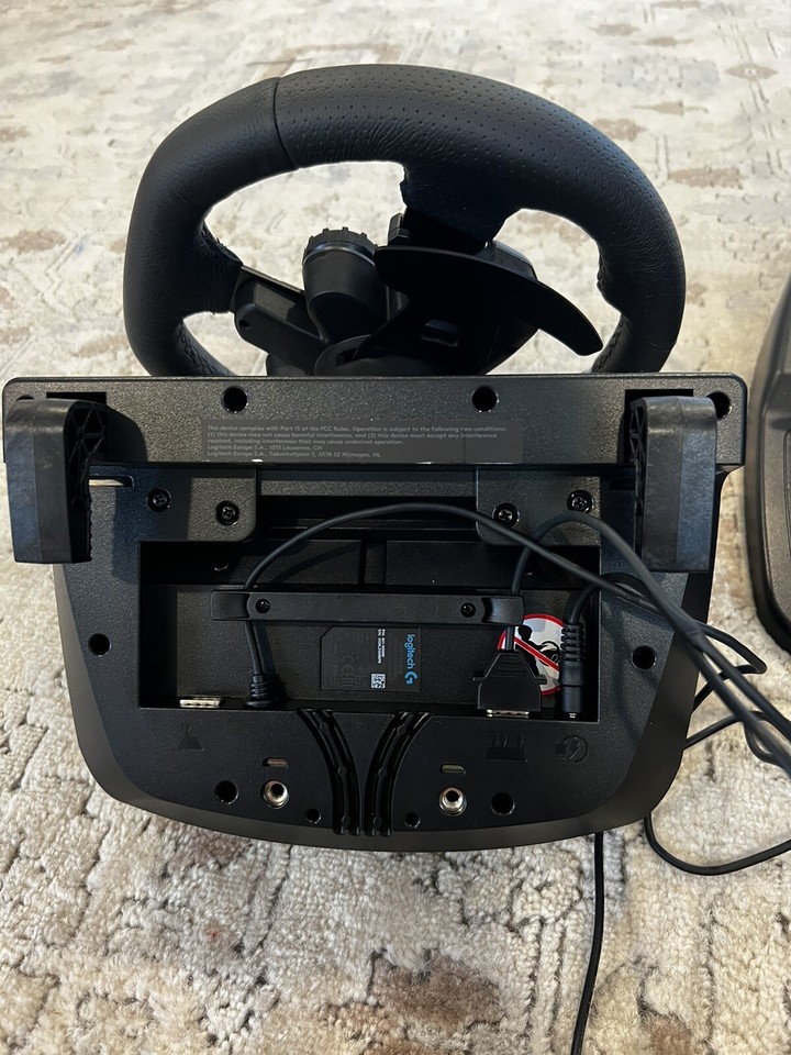 Trueforce 1000Hz Dual Clutch Logitech G923 Racing Wheel & Pedals for ...