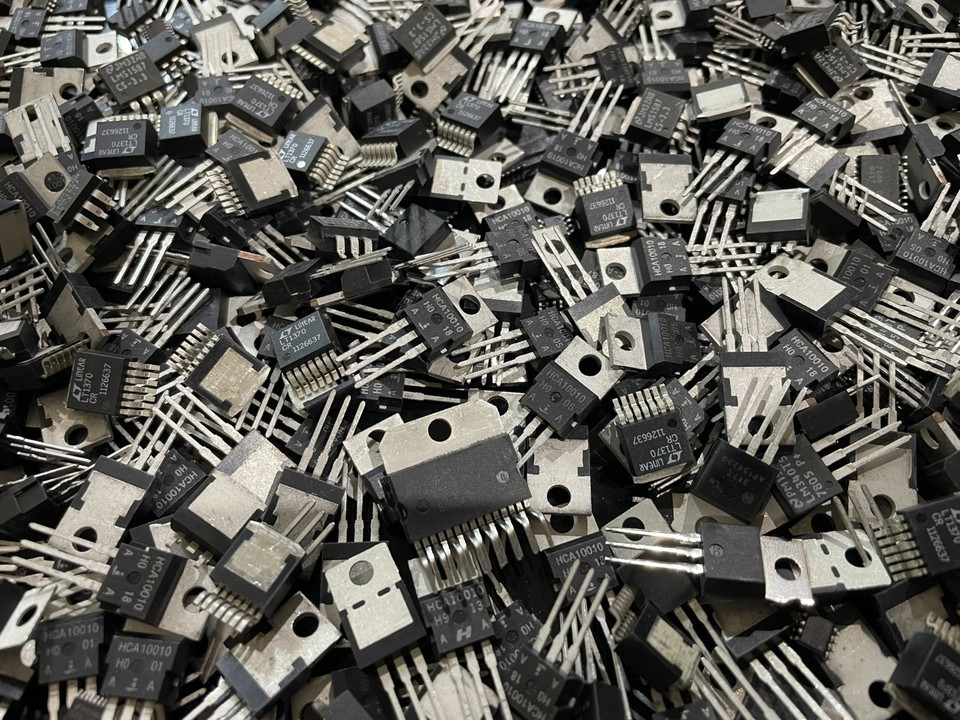 Assorted Lot Transistors IC's Electronics Components Misc Parts Lot NEW ...