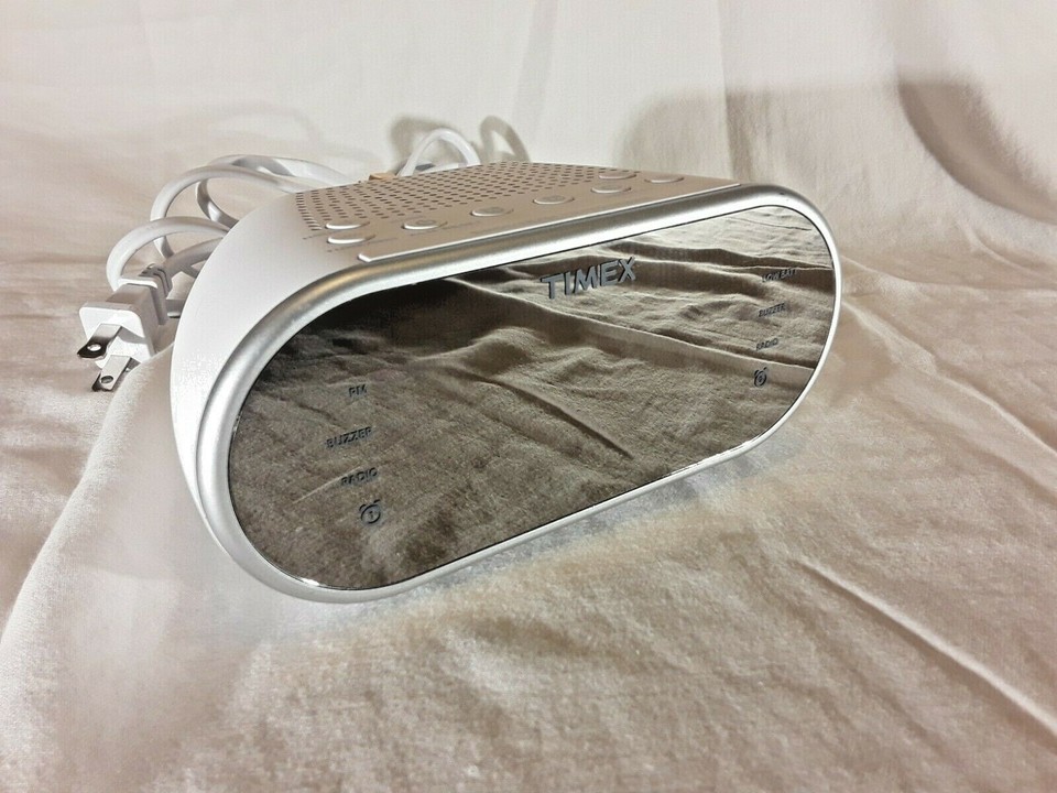 TIMEX - DUAL ALARM AM/FM Clock Radio with Battery Backup T2312 | eBay
