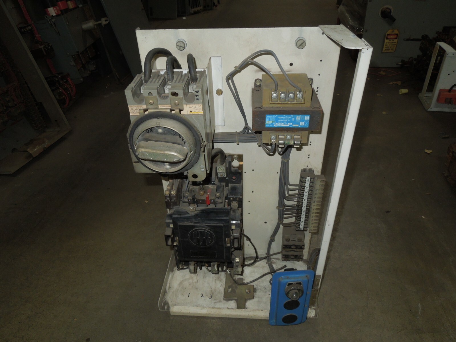 Powell Size 3 FVNR Starter MCC Bucket 24"H 100A Breaker Disconnect Used ...