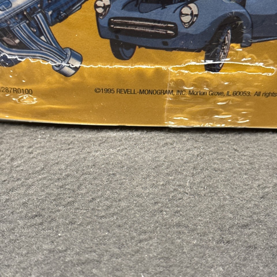 Revell '41 Willys Competition Coupe Model 1/25 Kit Stone Woods Cook ...