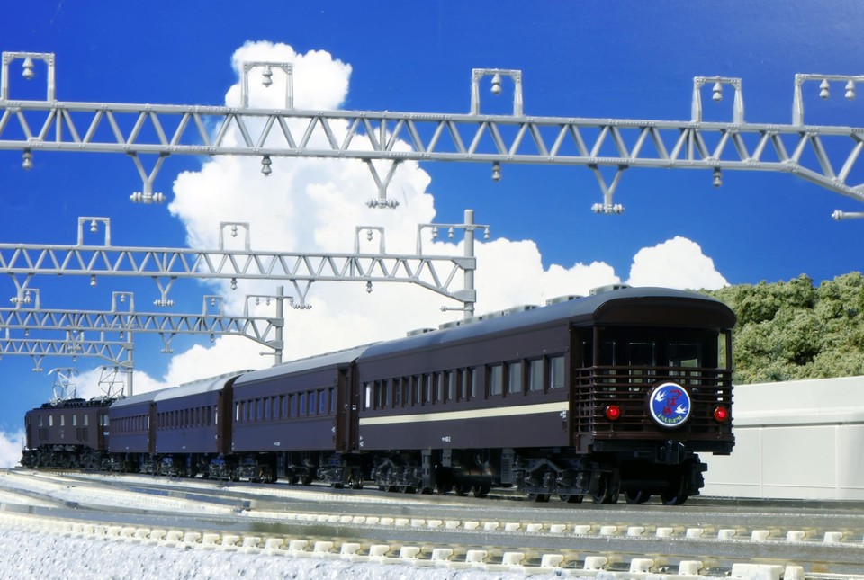KATO N scale Passenger car Vehicles JR West Japan Maite 49 + old 4-car ...